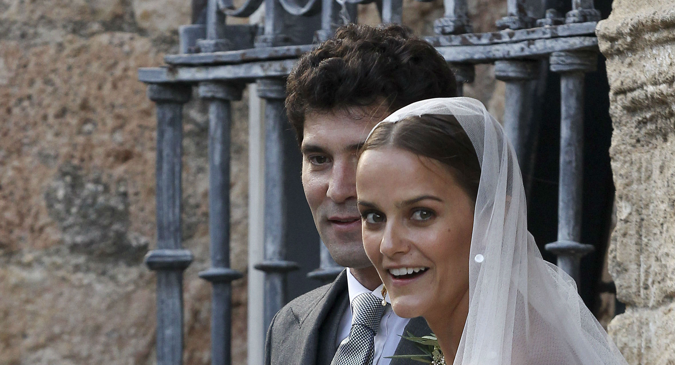 La elegante boda de Alejandro Santo Domingo y Lady Charlotte Wellesley ...