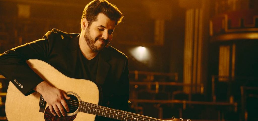 Kurt, el cantautor sinaloense que le canta al amor - Revista Caras