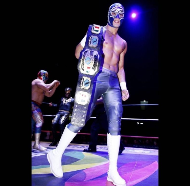 Soberano Jr: joven promesa de la lucha libre
