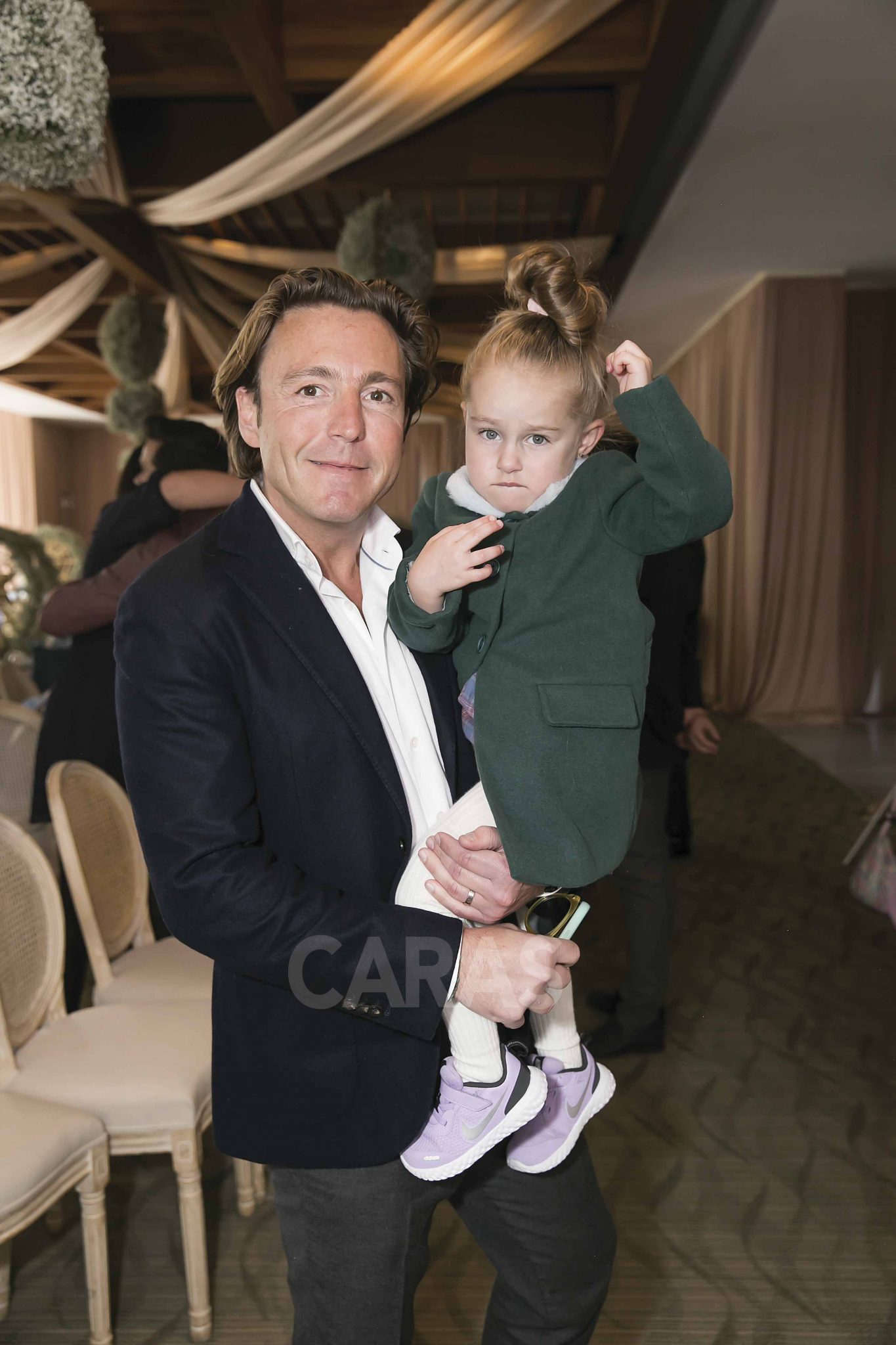 Kris Cid y Brandon Peniche bautizaron a su segundo hijo, Bosco