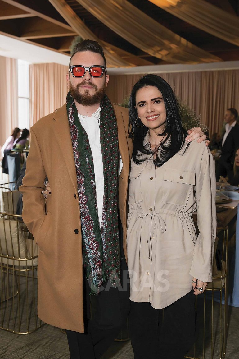 Kris Cid y Brandon Peniche bautizaron a su segundo hijo, Bosco