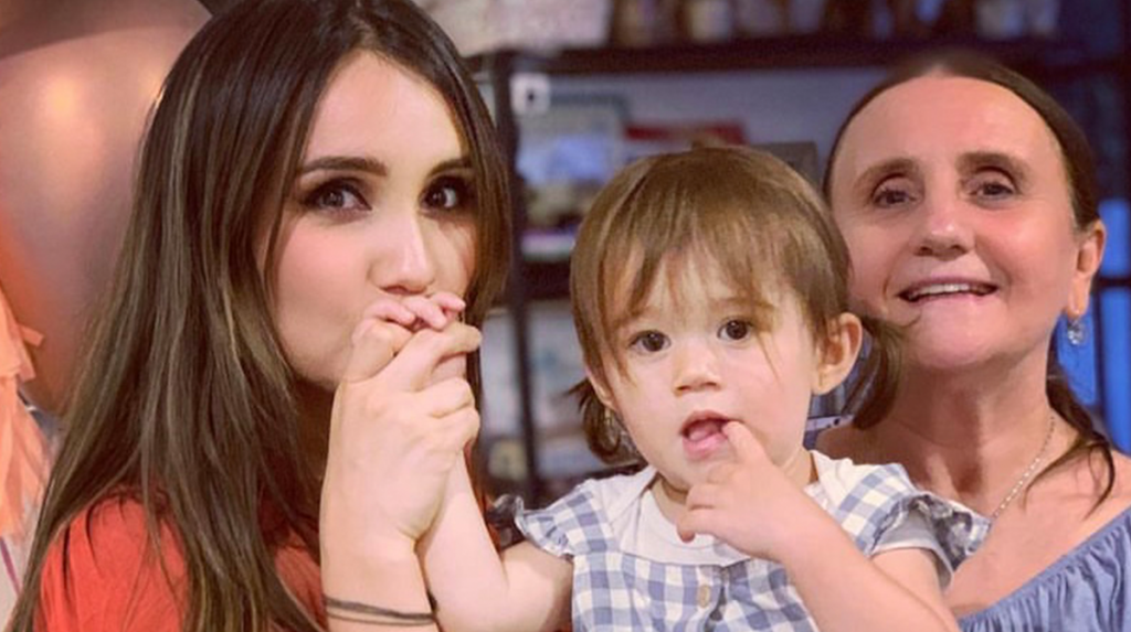 Dulce María presume lo mucho que ha crecido su hija María Paula