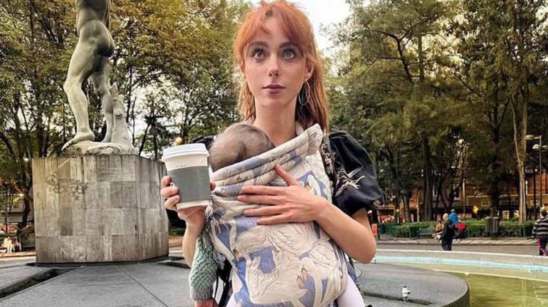 Natalia Téllez revela el rostro de su hija y aseguran es idéntica a su papá