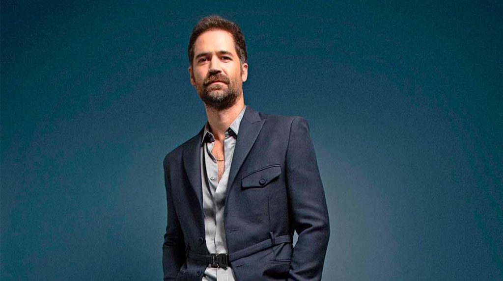 El actor Manuel García Rulfo en su mejor versión